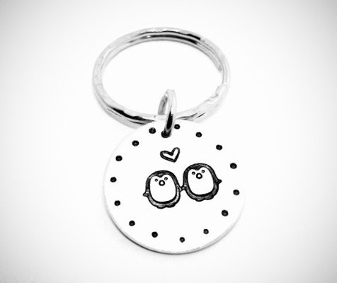 Penguin Family Metal Trolley Coin Keychain Die Casting Custom Logo