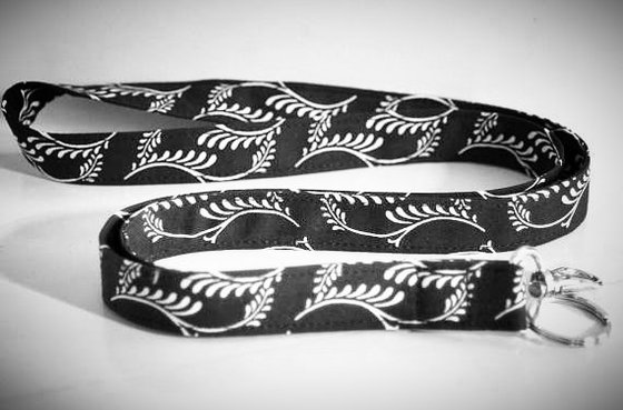 Fashion Custom Neck Lanyards Black Color For Id Card , Custom Lanyards With Logo