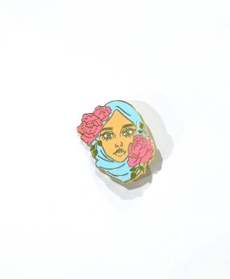Colorfull Cream Sheaped Lapel Pins Custom No Minimum Gold Plating