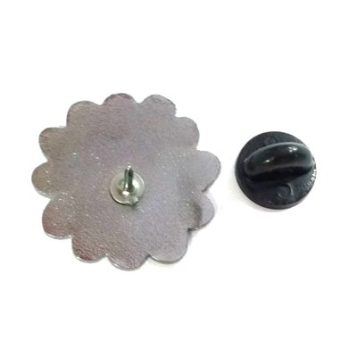 Flower Shape Custom Lapel Pins Small Order With Hard Enamel Craft