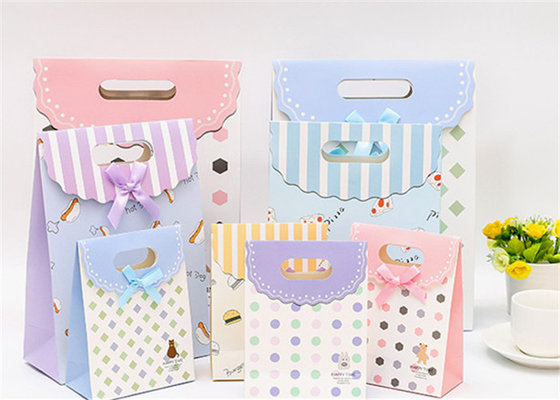 Colorful Printing Custom Paper Shopping Bags , Promotional Clothes Paper Gift Bag