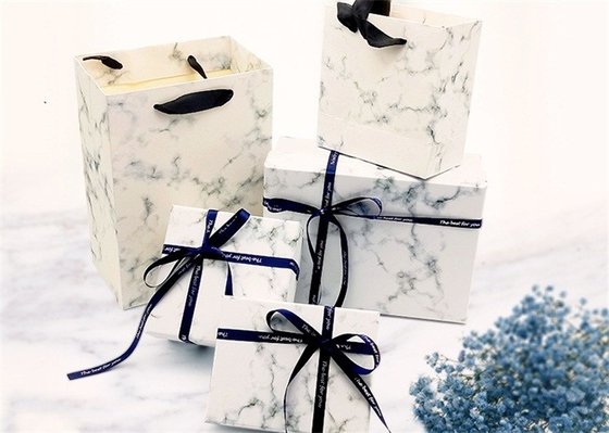 Fancy Creative Custom Craft Paper Gift Box With Personalized Printing