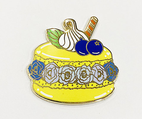 Custom  Cute Cake Enamel Lapel Pin Hard Enamel Pin With Golden Plating
