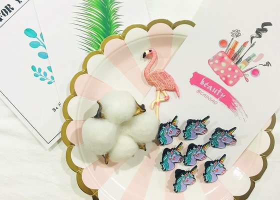 Fashionable Unicorn Shaped Custom Soft Enamel Lapel Pins Rubber Clutch Attachment