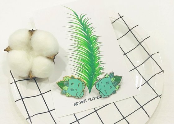 Loverly Green Tortoise Shaped Customized Enamel Laple Pins With Glitter Color