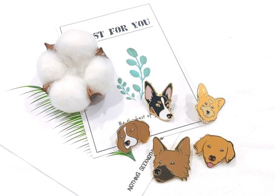 Different Dog Shapes Customized Hard Enamel Laple Pins For Dog Lover