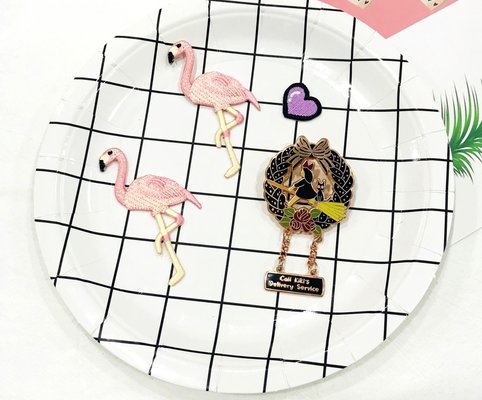 Customized Hollow Carved Design Hard Enamel Pins Promotional Gift For Dream Girl