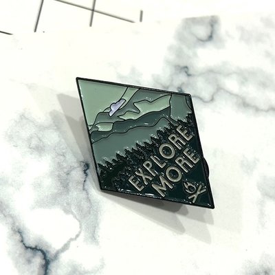 Decorative Lapel Pins Soft Enamel With Green Forest Pattern Fit Friend
