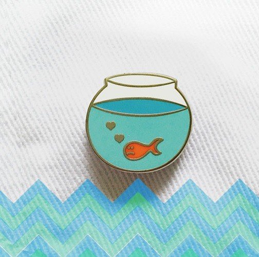 Die Struck Iron Hard Enamel Lapel Pins Fish Shape With Goldenplating Rubber Clutch
