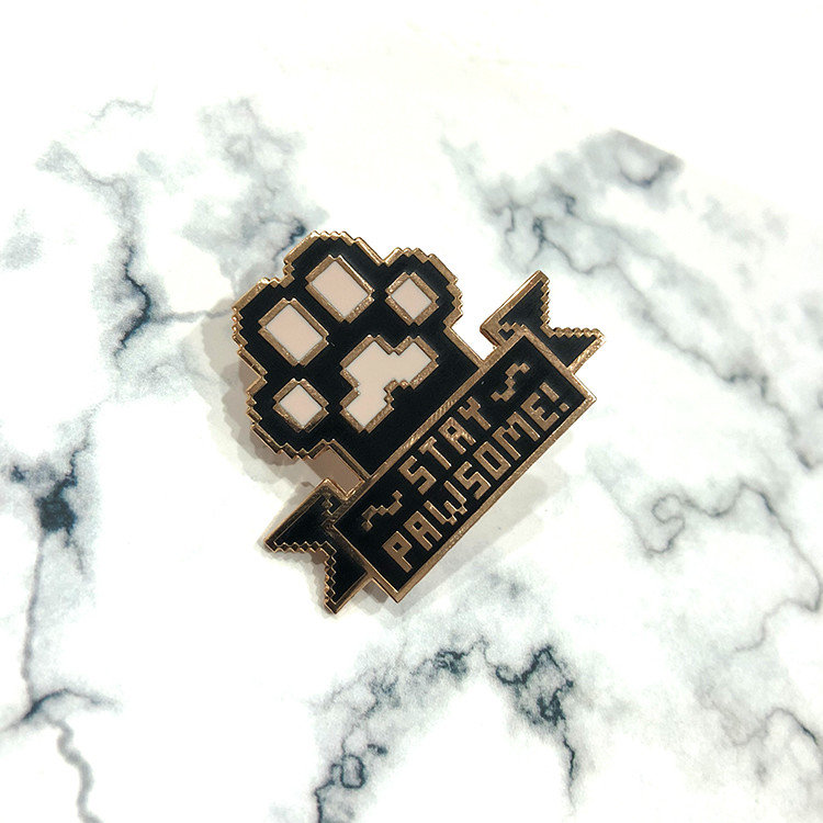 OEM Design Hard Enamel Lapel Pins Gold Plating With Paw Robot Pattern