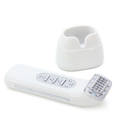 Deep Cleansing RF Portable Hifu Machine Ultrasonic Operation System 3.7V 180mA 10000 Shots