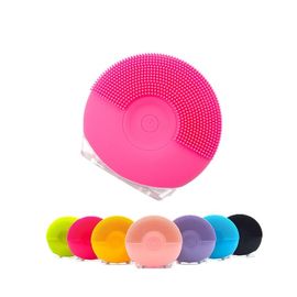 Round Deep Cleansing Facial Brush Silicone Material 68.3*72*34.5mm 7500Rpm