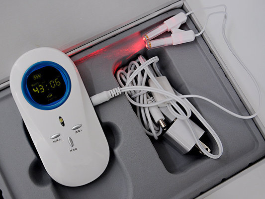 Anti diabetic and hypertension wrist semiconductorlaser therapeutic instrument