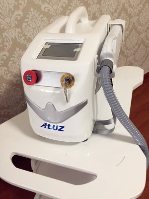 China 2018 Newest 1064nm532nm1320nm Q witch Nd Yag Laser tattoo removal machine supplier