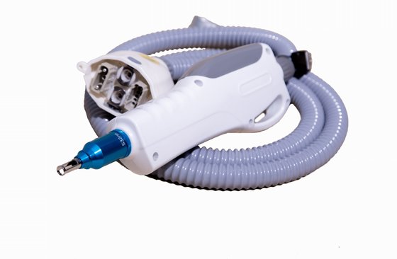 Medical CE and ROHS q switched nd yag laser all colors tattoo removal machine with low price supplier