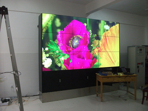 1080*1920P Resolution 16.7m LCD Video Wall Display 3.9mm Ultra Narrow Bezel
