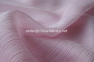 China Polyester crinkle chiffon fabric supplier