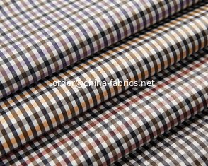 China 100% Polyester Yarn-dyed Plaid Memory Fabric for Garments,Jackets and Trousers supplier