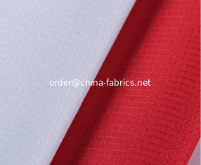 China Polyester plaid breathable fabric supplier