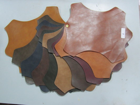 Polyurethane Faux Leather Fabric For Handbags , Faux Fur Upholstery Fabric