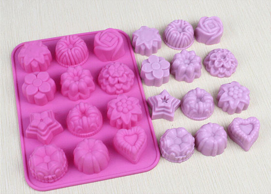 Christmas Flexible Silicone Cupcake Mold Non - Stick Durable Pink