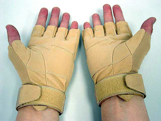Half Finger Shooting Gloves , Leather Military Tactical Gloves
