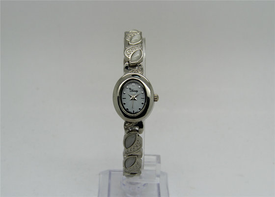 Elegannt Oval Ladies Bracelet Watch PNP plating leaves strap PC21S