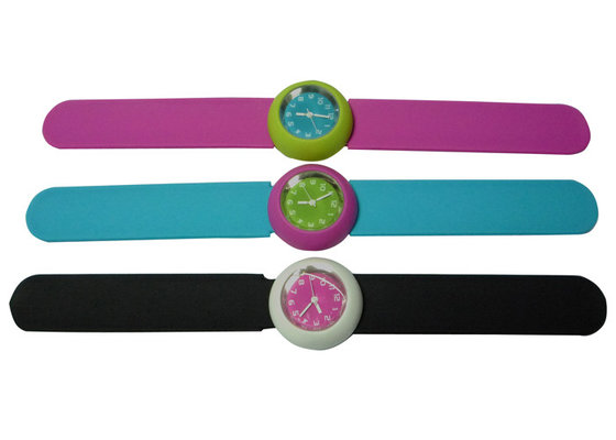 Rohs Compliant Material Fashion Rubber Long Time Use Slap Bracelet Watch for Kids