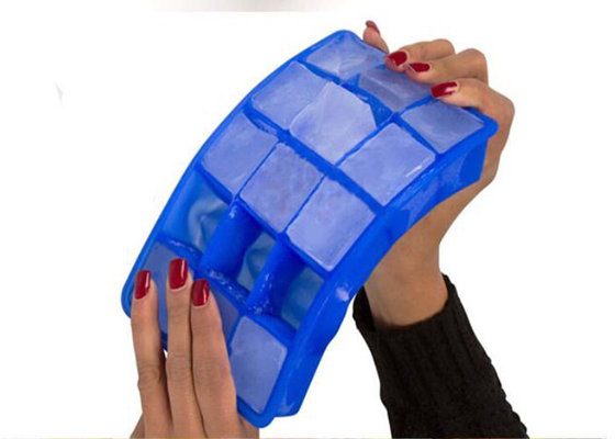 DIY easy to Fall off 15pcs Grid Food Grade silicone ice tray  blue color