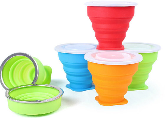 Durable 8 Oz Outdoor Silicone Folding Cup , Silicone travel mug with PP lid