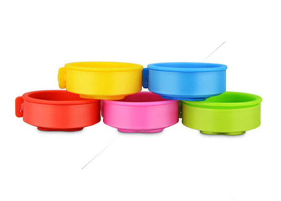 Travel / Sports / Camping  / Outdoor Activities folding cup silicone  with handle