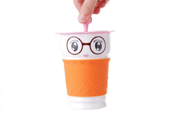 Magic Colorful Non - Toxic silicone lid for coffee mug ,  tea cup , glass cup