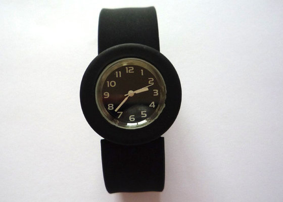 Amry Green Precise Quartz Movement Environmentally Friendly Silicon Slap Wristband Watch