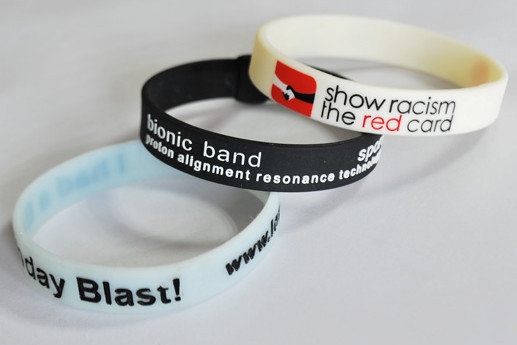 Custom Bluetooth Product Development Adjustable Silicon Wristband