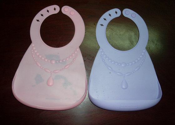 Reusable Silicon Kitchen Tools Deep Pocket Food Crumb Catcher  Silicon Baby Bibs