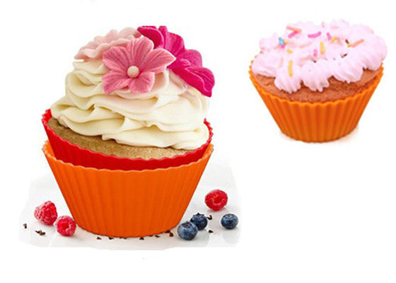 Food Grade Baking Essentials Silicone Cake Molds / Silicone Cupcake Mould