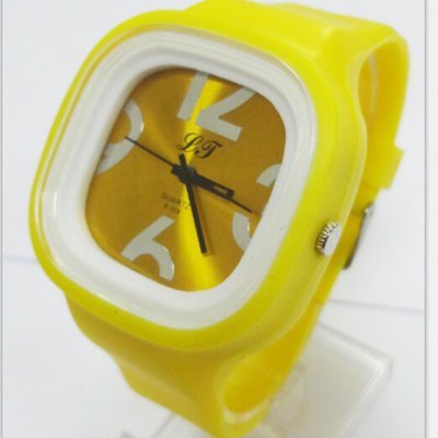 3ATM Waterproof Food Grade Silicone Jelly Wrist Watches For Girls CE ROHS EMC FDA SGS