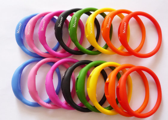 Eco-friendly 17 / 18cm colorful silicone negative ion watch band with factory price
