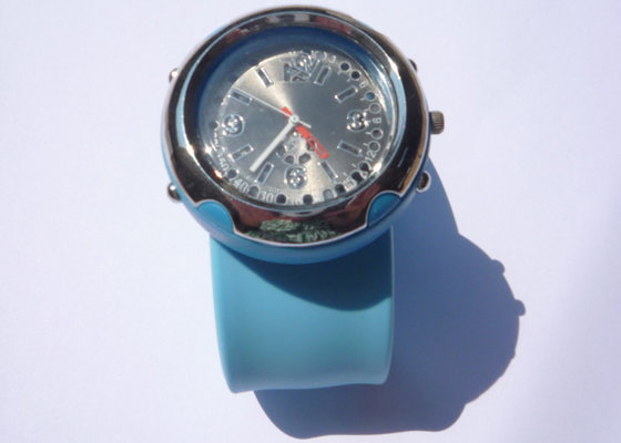 OEM custom big silicone snap on watch / slap bracelet watch with factory price