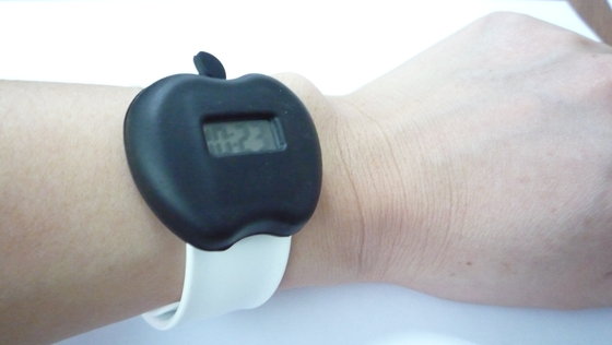 Customerized Color Apple Shape Case Precise Quartz Movement Slap Bracelet Watch