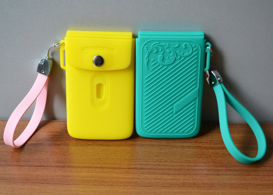 Eco - Friendly Silicone Coin Purse Key Holder / Business Card Holder