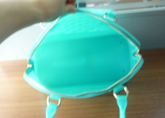 2013 New Fashion Silicone Coin Purse With Embossed Novelty Blue