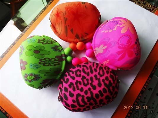 Pink Durable Silicone Coin Purse For Promotional gifts , Nontoxic