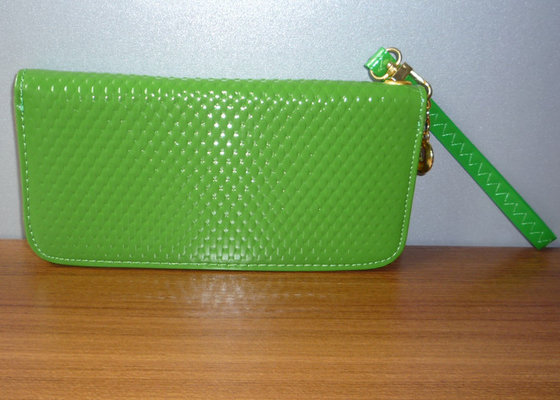 Green silicone handbag, silicone coin purse pouch for coin , note and various cards for lady and woman
