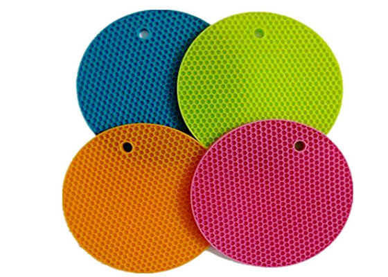 Round Shape Non-Slip Silicone Table Mat  Thermal Insulation Healthy Cooking Mat