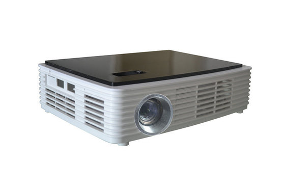 700 lúmenes HD lleno LED Beamer con 10" - 300" tamaño de la proyección