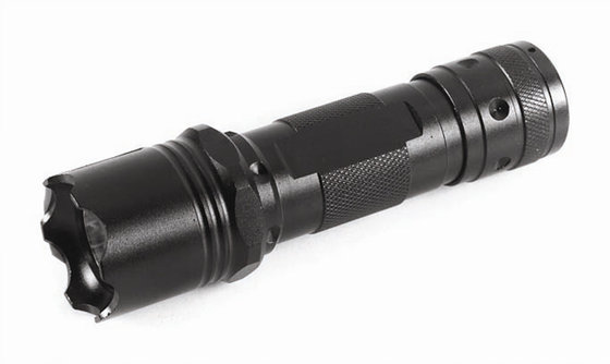100 * 35 mm Black 1 LED 70 Lumen 3 AAA LED Flashlight ND173001