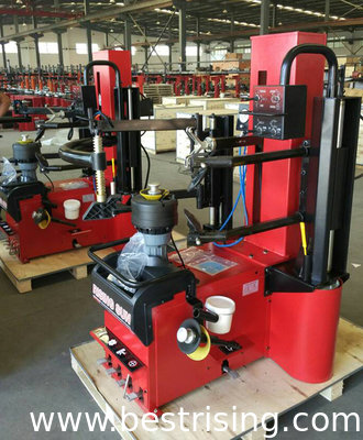 Automatic tire mounting equipment for car workshop