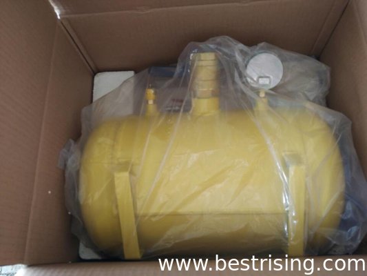 Car workshop used 5 gallon tire bead seater for inflating tire
