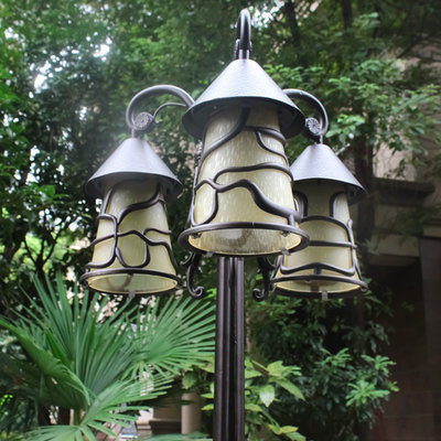 New design aluminium high lumen and good quality 12W 18W 24W all in one solar garden light solar yard light supplier